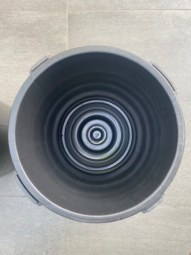 Dustbins without Cover, Furniture & Home Living, Cleaning & Homecare ...