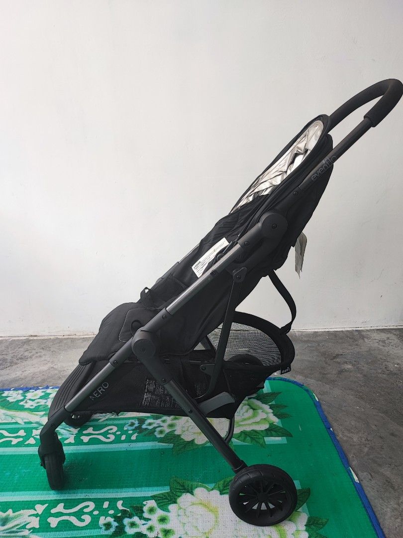 Evenflo Lightweight & One Hand Fold Stroller, Babies & Kids, Going Out ...