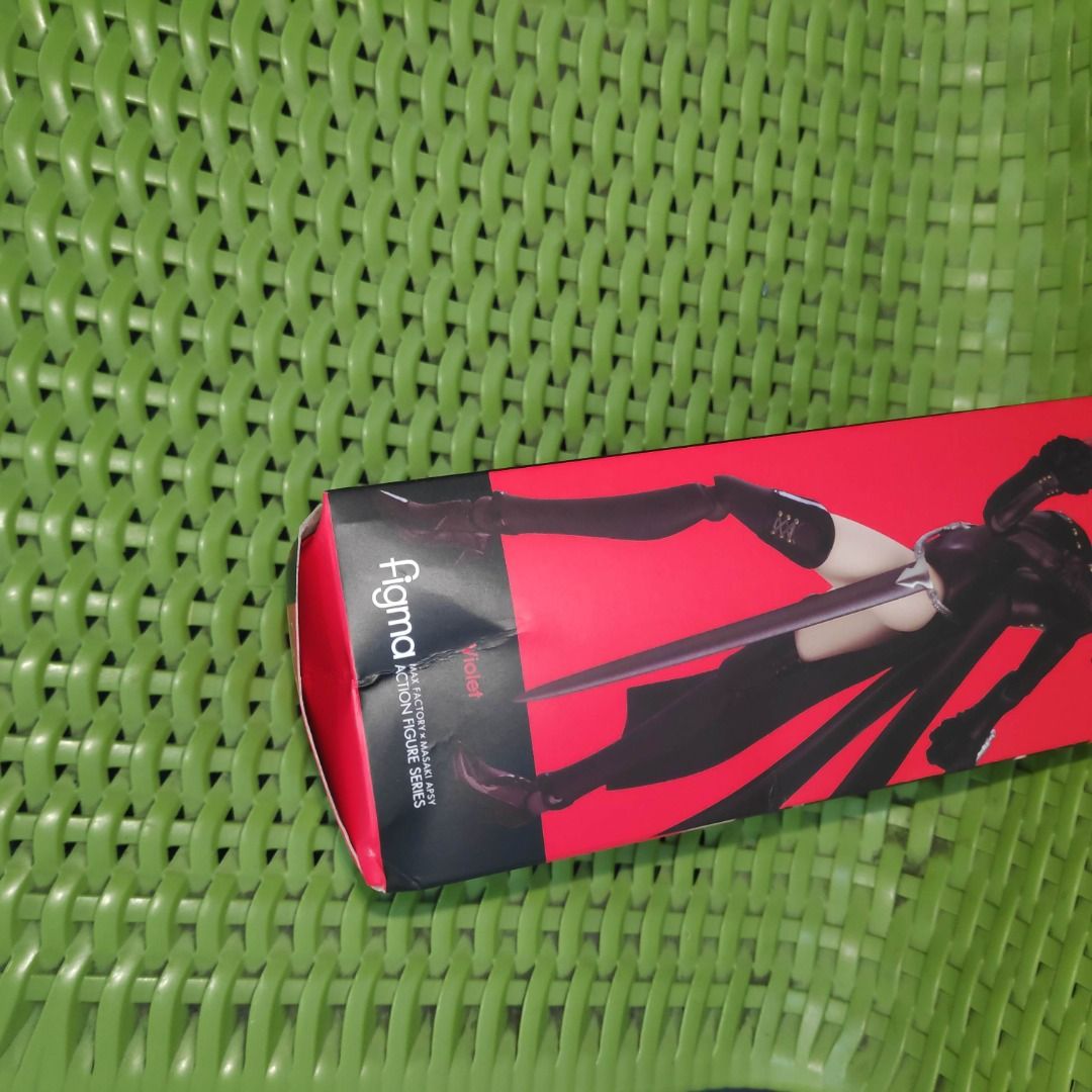 figma 587 persona 5 violet kasumi (box dent), Hobbies & Toys, Toys ...