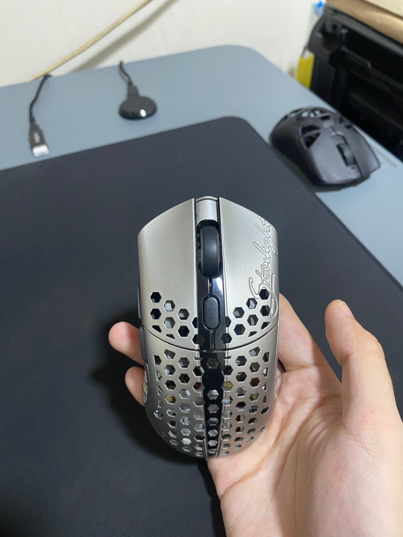 Finalmouse Starlight Pro Tenz Small, Computers & Tech, Parts ...
