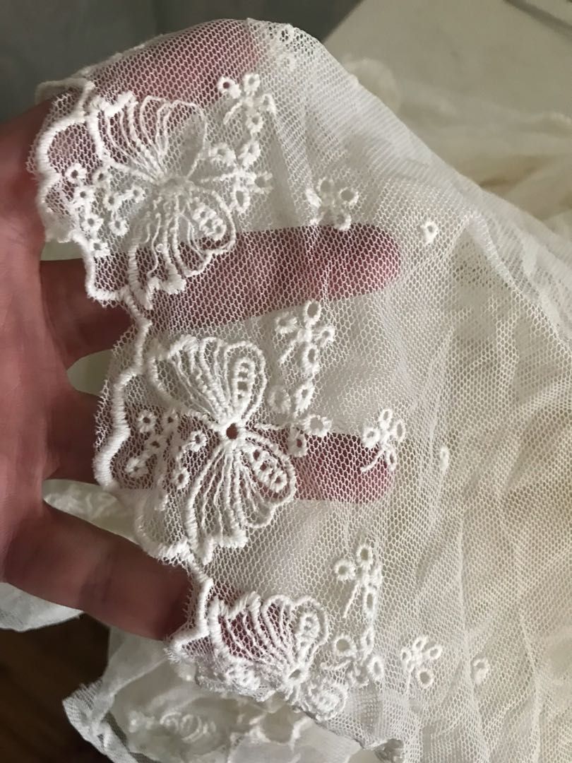 French Lace Border white colour, Hobbies & Toys, Stationery & Craft ...