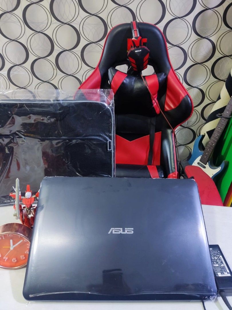 FULL HD! Laptop Gaming Desain Asus Vivobook X555BA A9-9420 RAM 8GB DDR4 ...