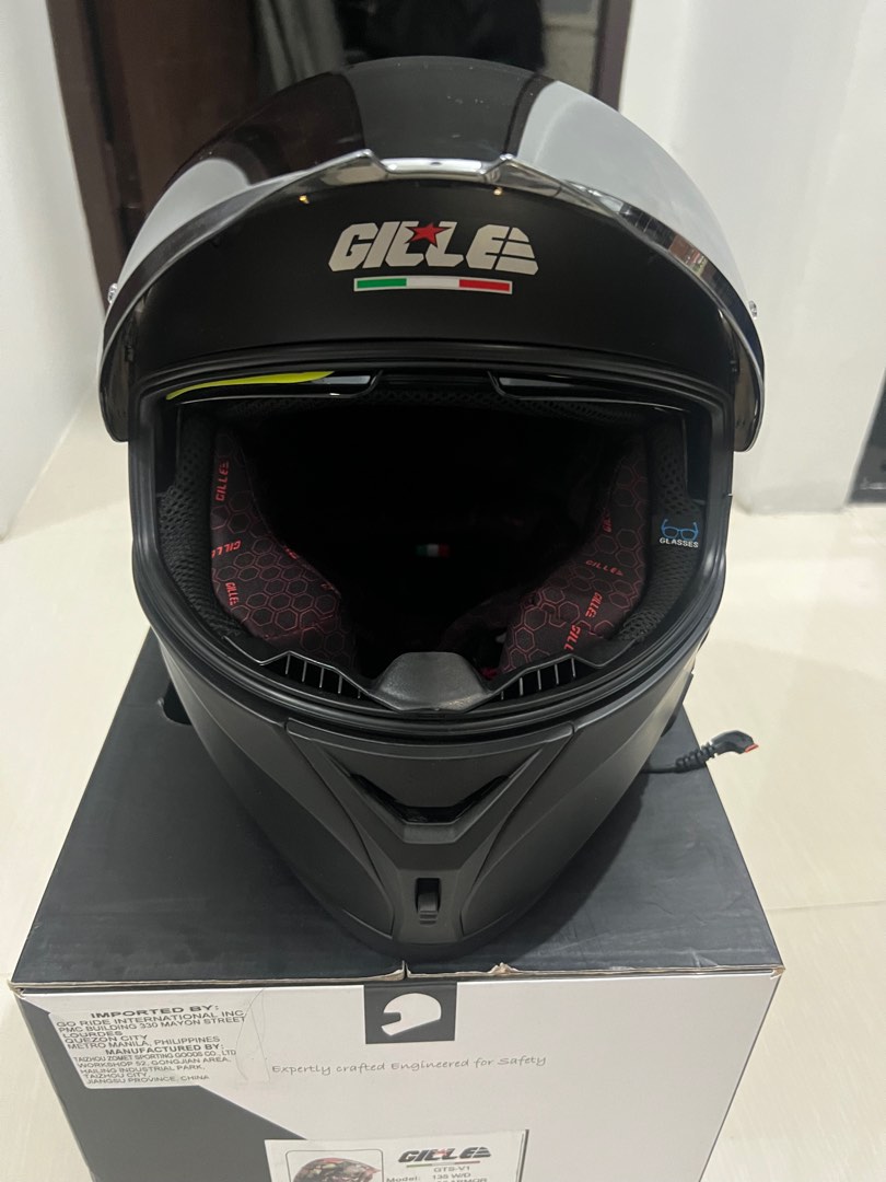 Gille Helmet GTS-V1 Matte Black, Sports Equipment, Other Sports ...