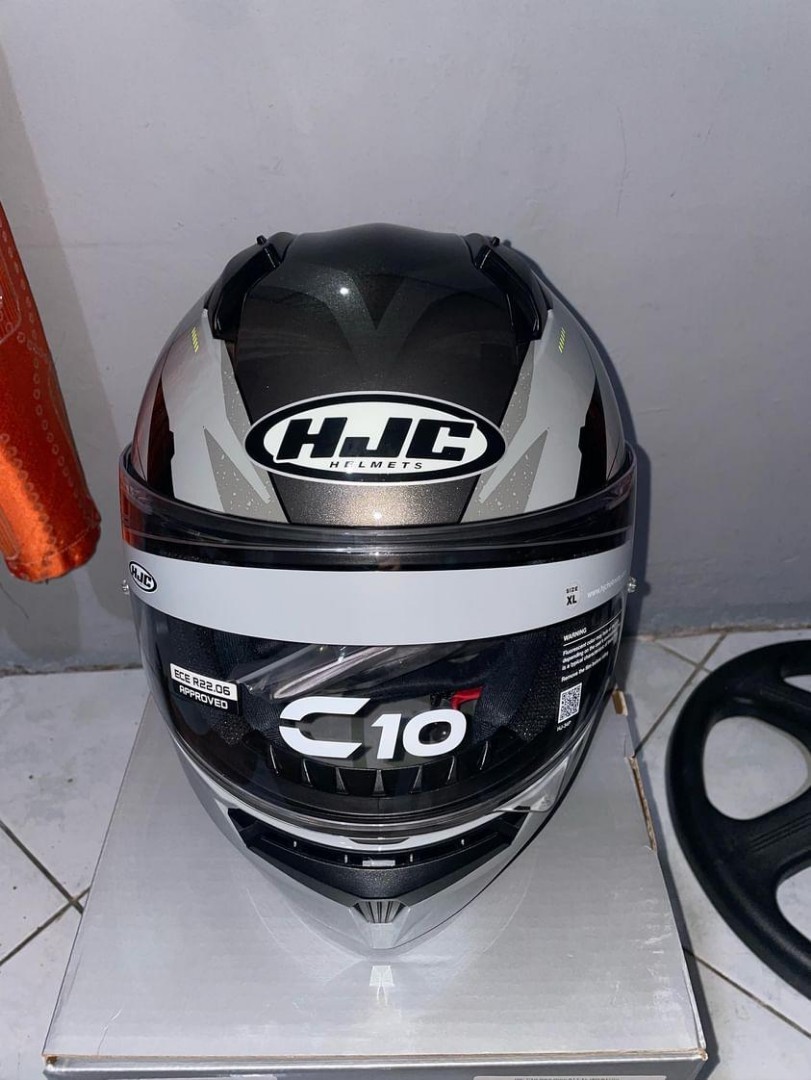 HJC C10 Inka helmet, Motorbikes, Motorbike Parts & Accessories, Helmets ...