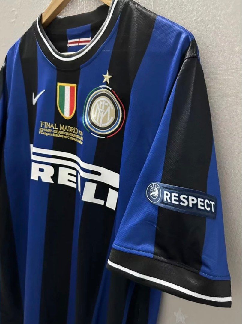 Inter Milan 09/10 home jersey, Men's Fashion, Activewear on Carousell