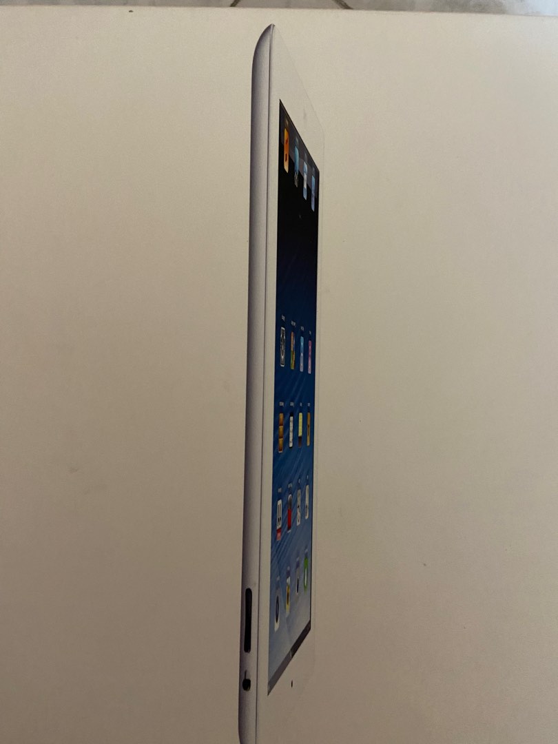 iPad cellular 64GB, Mobile Phones & Gadgets, Tablets, iPad on Carousell