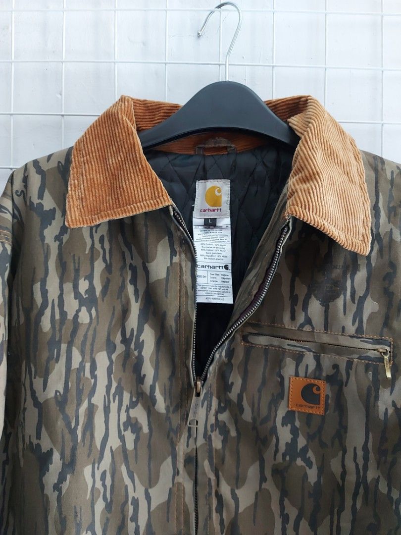 Jacket Carhartt Camo Detroit, Fesyen Pria, Pakaian , Lainnya di Carousell