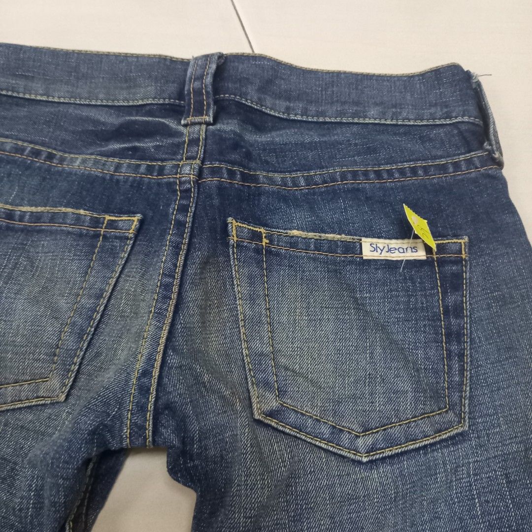 Japan Brand SLY Jeans Distressed, Women's Fashion, Bottoms, Jeans & Leggings on Carousell