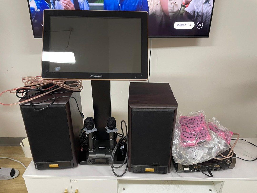 InAndOn 唱k機 連無線咪 喇叭 主機 咪套, 家庭電器, 電視 & 其他娛樂, 娛樂系統及智能家居產品 - Carousell