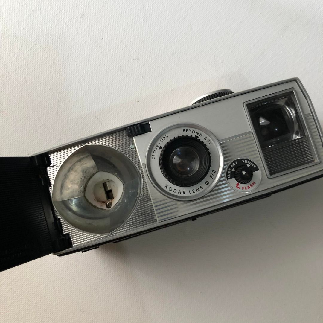 Kodak Instamatic Vintage Cameras, Photography, Cameras on Carousell