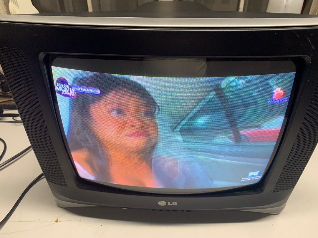 LG CRT TV 14" with AV Input Good Condition 220volts, TV & Home ...