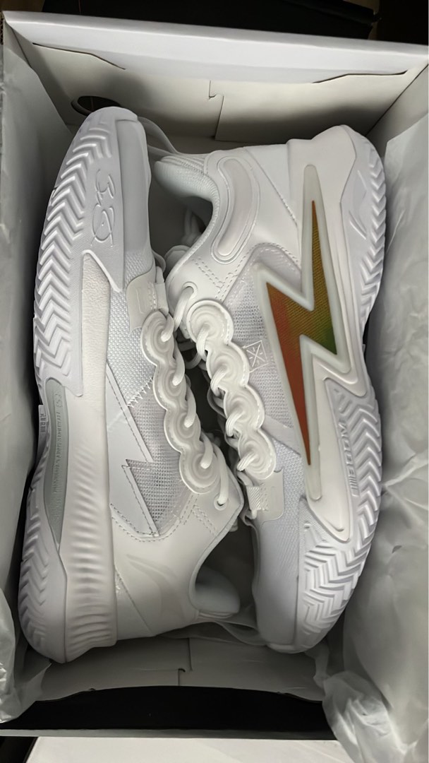Lining son of flash, Men's Fashion, Footwear, Sneakers on Carousell