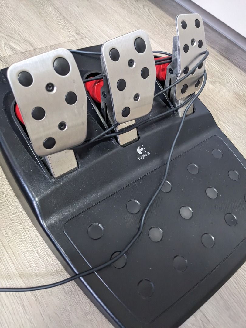 Logitech G27 USB Racing Wheel for PC, Video Gaming, Gaming Accessories ...