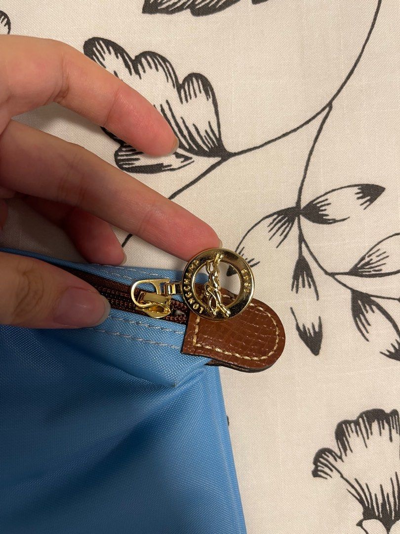 Longchamp le pliage baby blue, Women's Fashion, Bags & Wallets ...