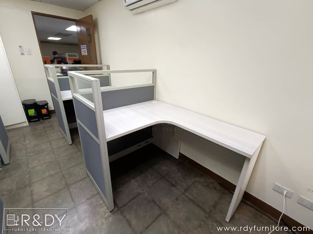 L-shape Table, Workstation and Cubicle, Furniture & Home Living, Office ...