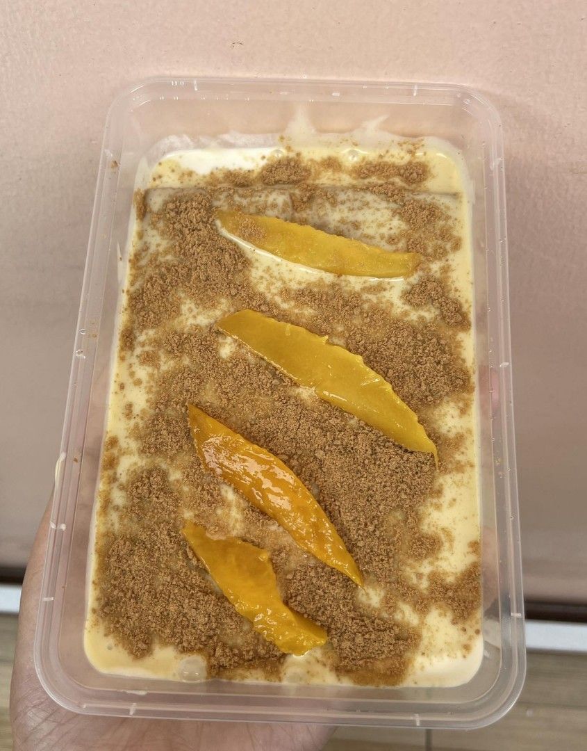 Mango Graham Float, Food & Drinks, Homemade Bakes on Carousell