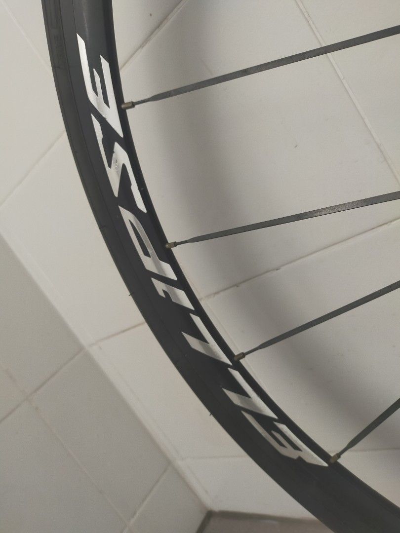 Mavic Ellipse Track Wheelset for Fixed Gears/Fixie, Sports Equipment ...
