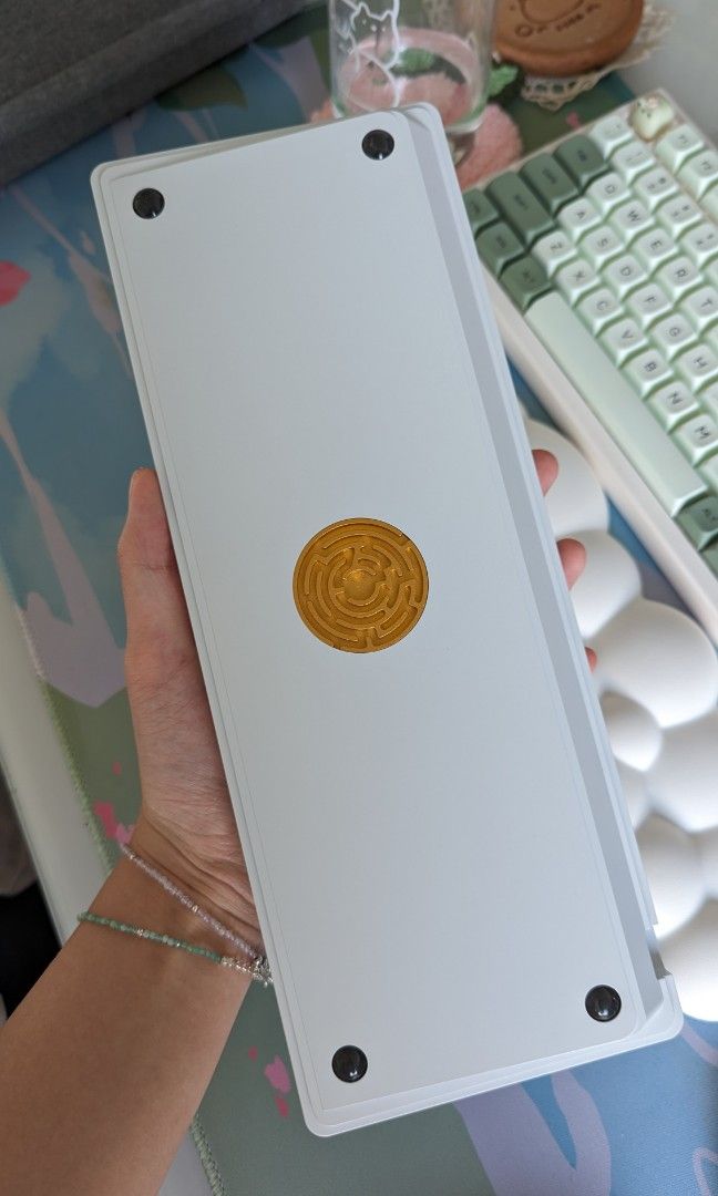 Maze64 barebones 60% keyboard kit, Computers & Tech, Parts ...