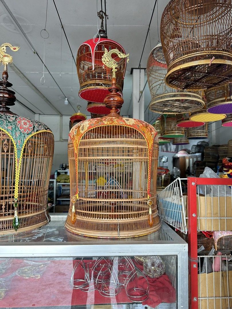 Merbok cage, Pet Supplies, Homes & Other Pet Accessories on Carousell