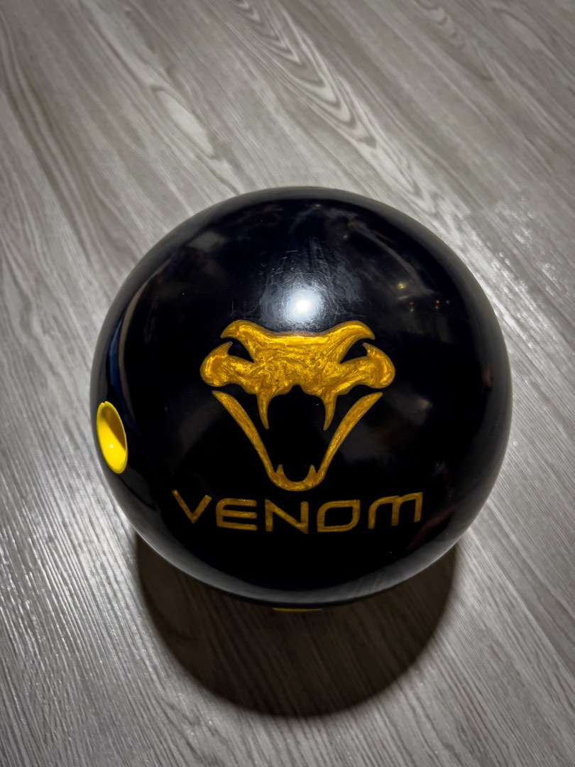 Motiv Black Venom Bowling Ball (13lbs), Sports Equipment, Sports ...