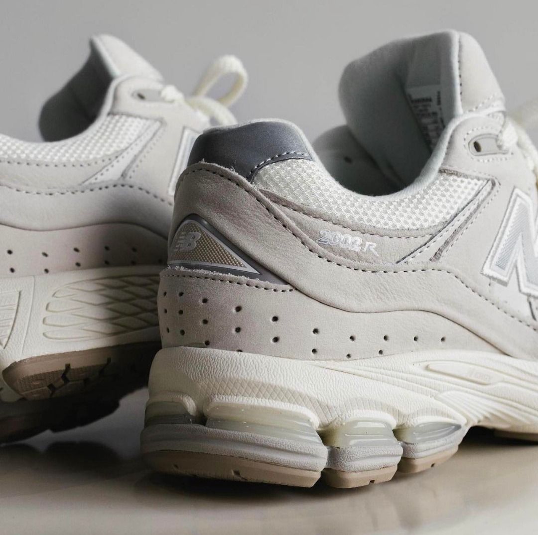 New Balance 2002r Linen Fog Sea Salt, Women's Fashion, Footwear ...