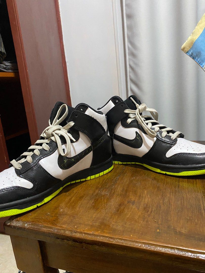 nike dunks electric, Men's Fashion, Footwear, Sneakers on Carousell