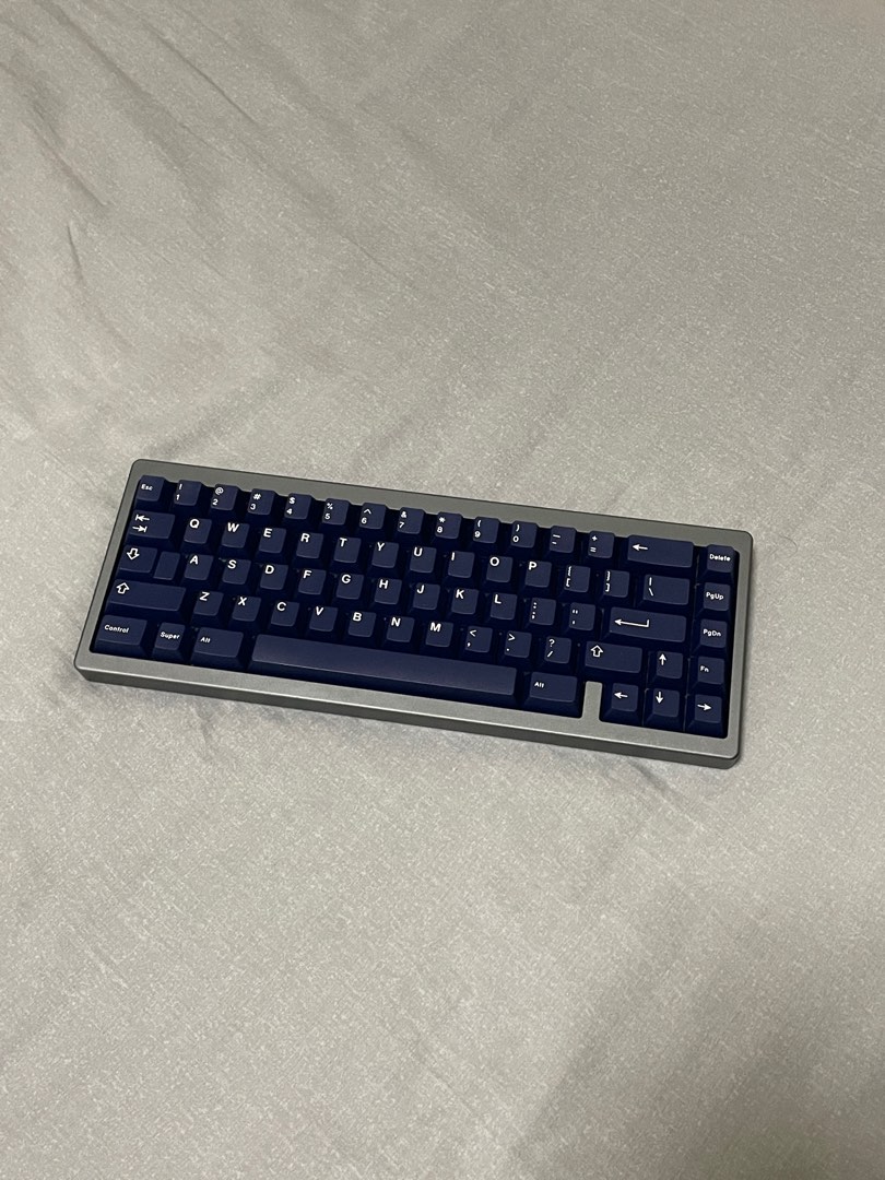 Parallel Sequence Dark Gray, Computers & Tech, Parts & Accessories ...