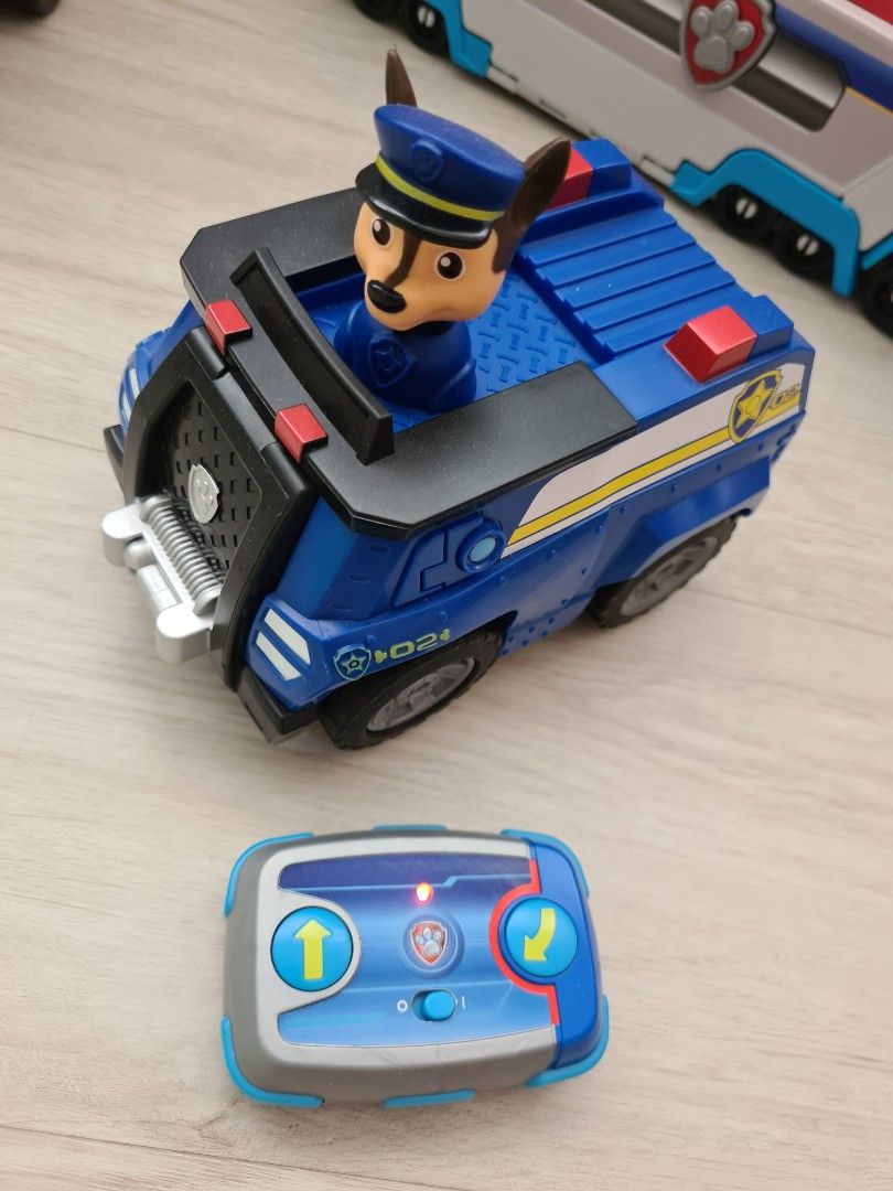 Paw Patrol Chase remote controlled police cruiser vehicle truck toy ...