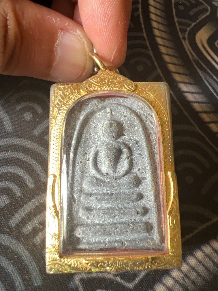 Phra Somdej Luang Phor Pae Amulet, Hobbies & Toys, Memorabilia ...