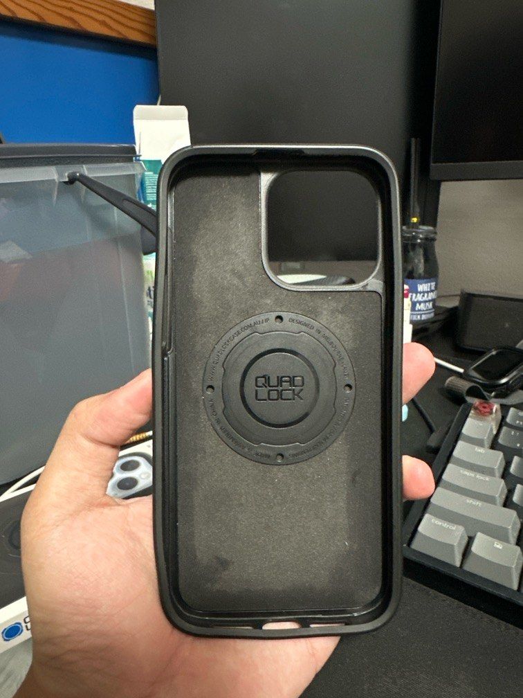 Quadlock 14 pro max MagSafe case, Mobile Phones & Gadgets, Mobile ...