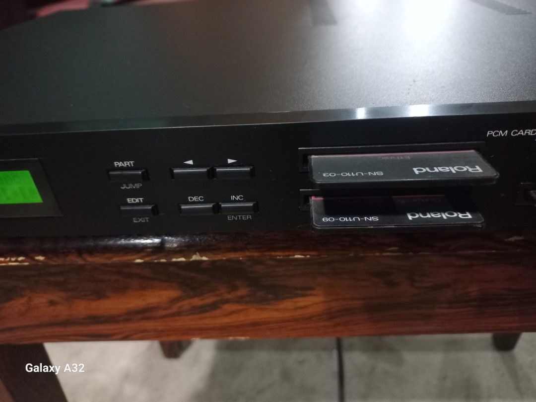 Roland U-110 PCM Sound Module, Hobbies & Toys, Music & Media, Musical ...