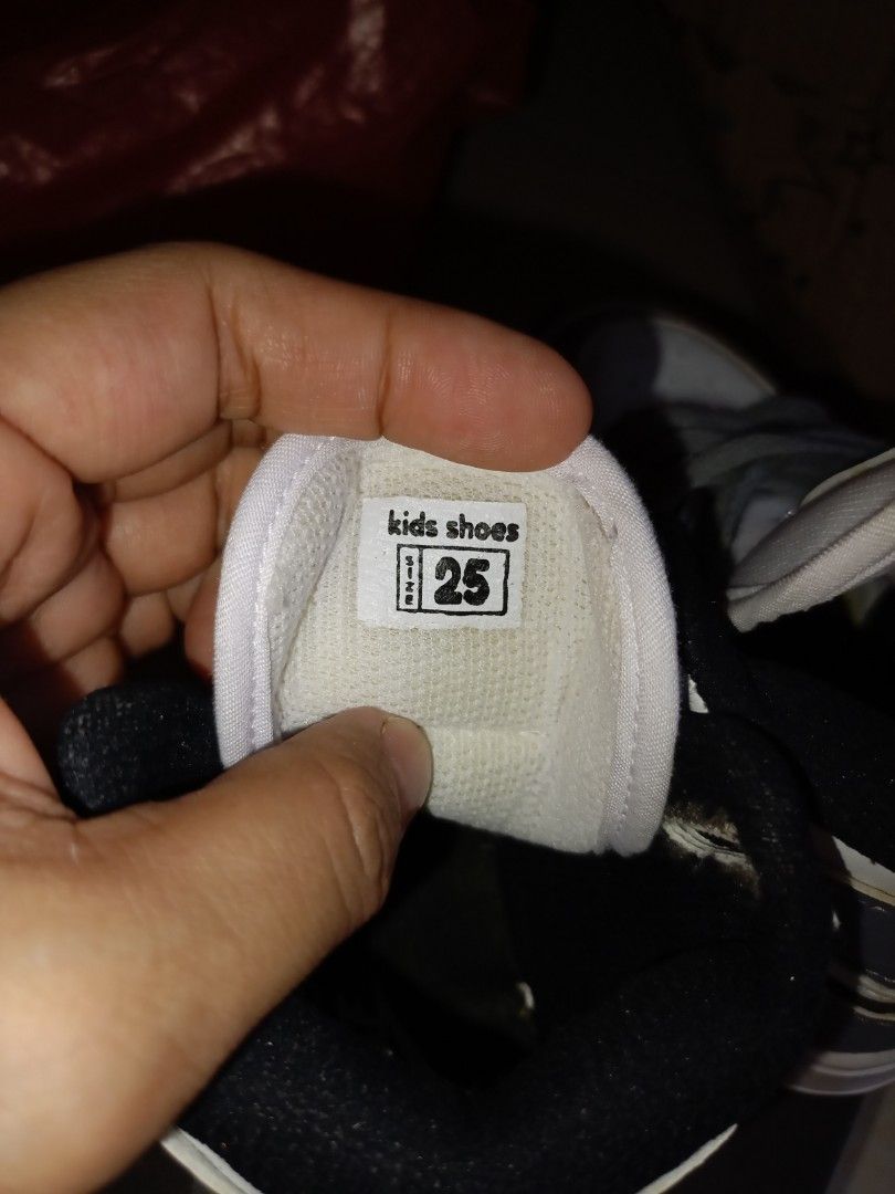 Sepatu anak Nike palsu, Fesyen Pria, Sepatu , Lainnya di Carousell