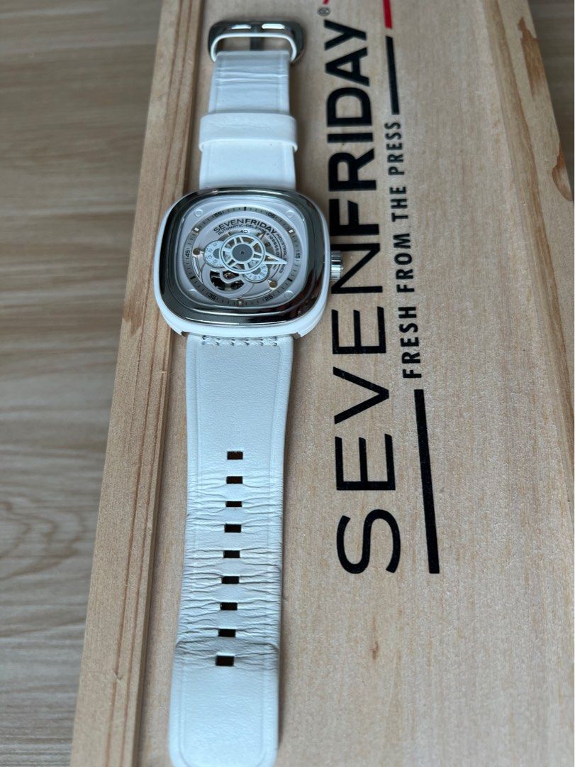SevenFriday SF-P1/02-F0115, Men's Fashion, Watches & Accessories ...
