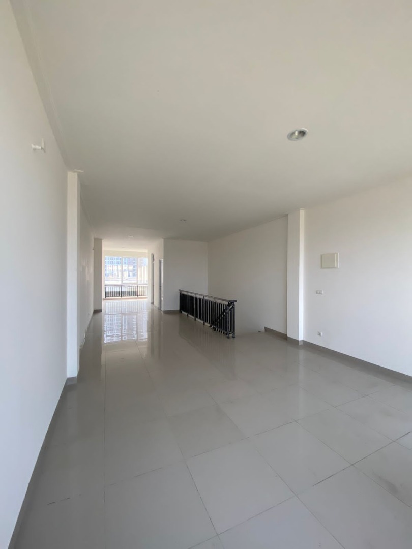 sewa murah ruko shibuya PIK 2 kondisi kosongan, Properti, Rental di ...