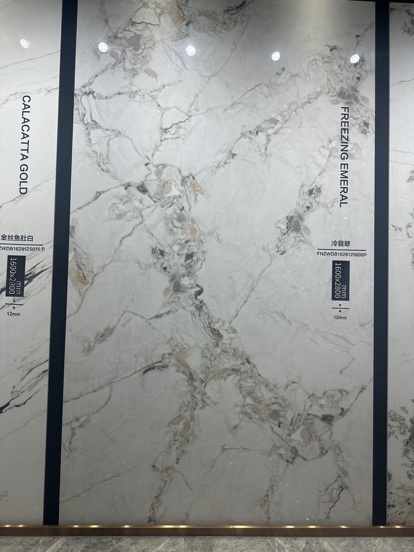 Sintered Stone - Freezing Emerald | Kitchen Countertop | Quartz ...