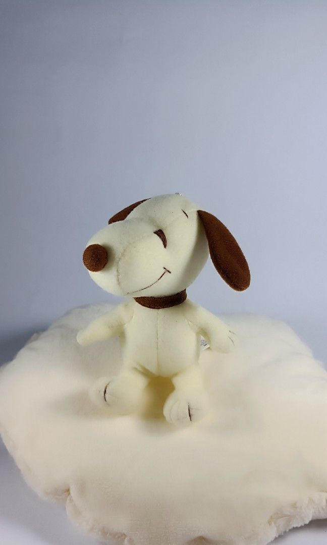 Snoopy albino, Toys & Collectibles, Mainan di Carousell