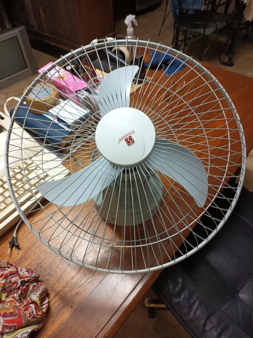 Standard Ceiling fan, Furniture & Home Living, Lighting & Fans, Fans on ...