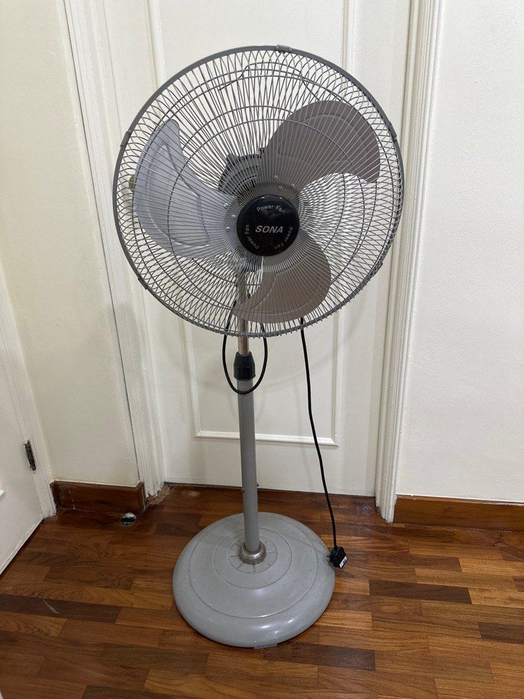 Standing Fan, Furniture & Home Living, Lighting & Fans, Fans on Carousell