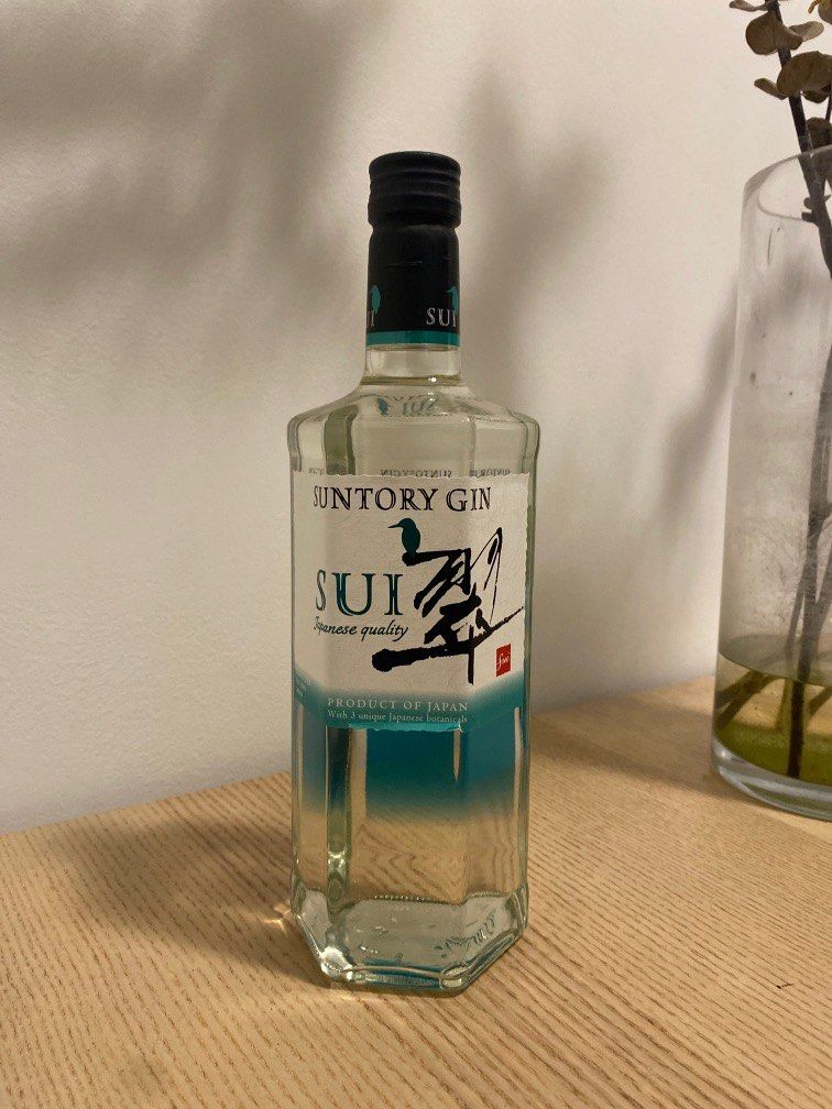 Suntory Gin Sui, Food & Drinks, Alcoholic Beverages on Carousell