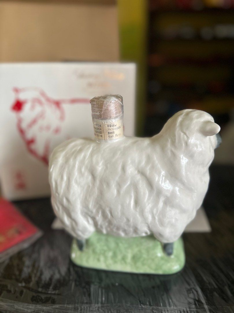 Suntory whisky royal Porcelain (sheep zodiac), Food & Drinks, Alcoholic ...