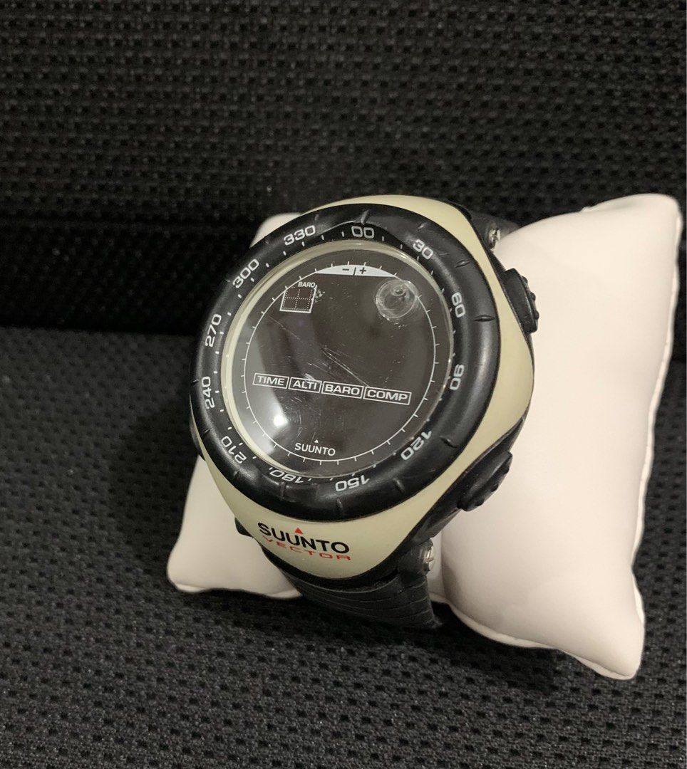 Suunto Vector watch, Men's Fashion, Watches & Accessories, Watches on ...