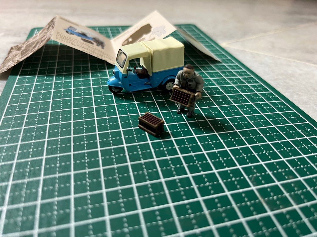 Time Slip Glico Miniature Figure Car Daihatsu Midget DKA Kaiyodo Japan ...