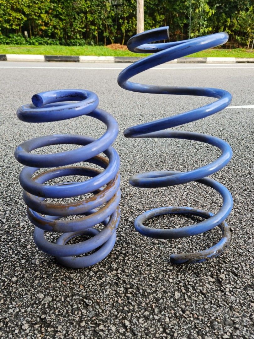 Triple (S) lowering springs for R80 Noah/Voxy/Esquire, Car Accessories ...
