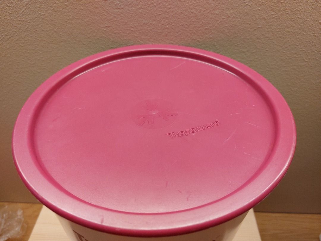 Tupperware big round container, Furniture & Home Living, Kitchenware ...