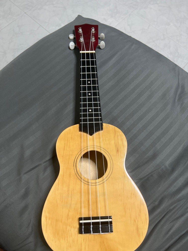 Ukulele, Hobbies & Toys, Music & Media, Musical Instruments on Carousell