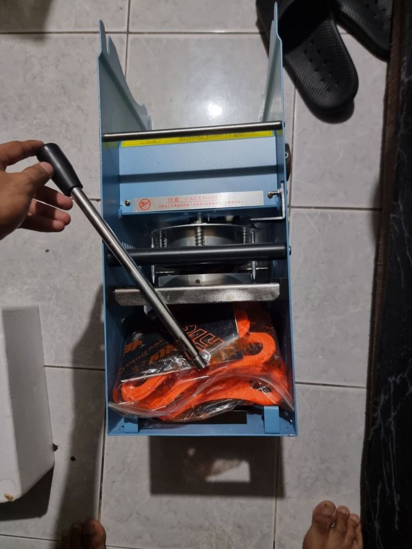 Verly Manual cup sealing machine, TV & Home Appliances, Kitchen ...