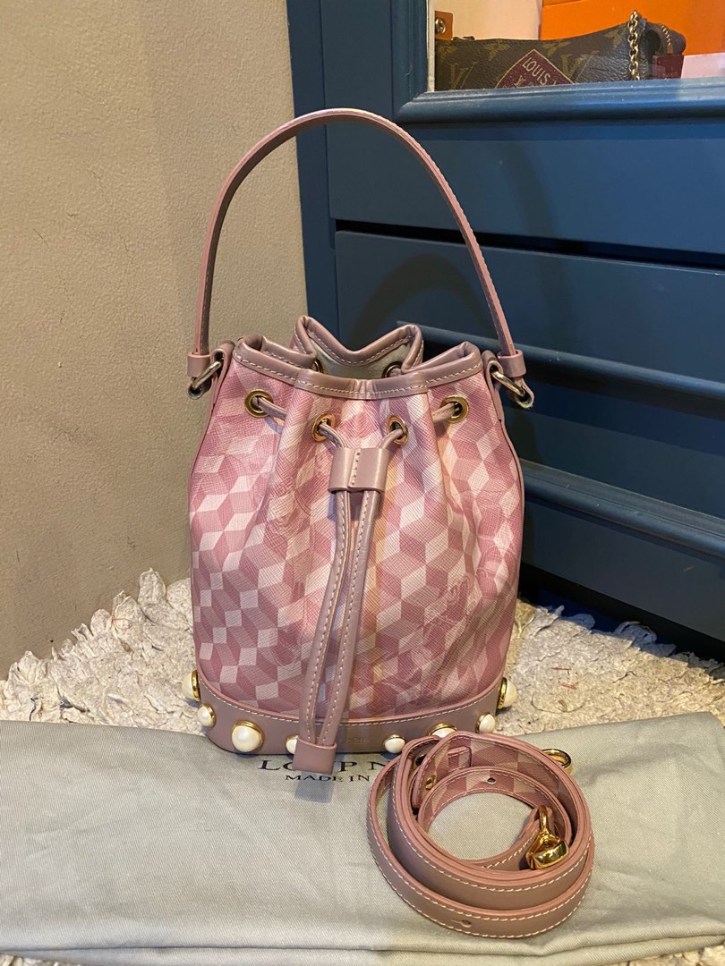 VGC Loup Noir cheval ash rose bucket bag, Barang Mewah, Tas & Dompet di ...