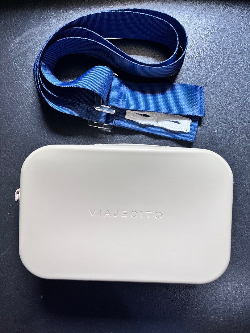 Viajecito bag (Fog), Women's Fashion, Bags & Wallets, Cross-body Bags ...
