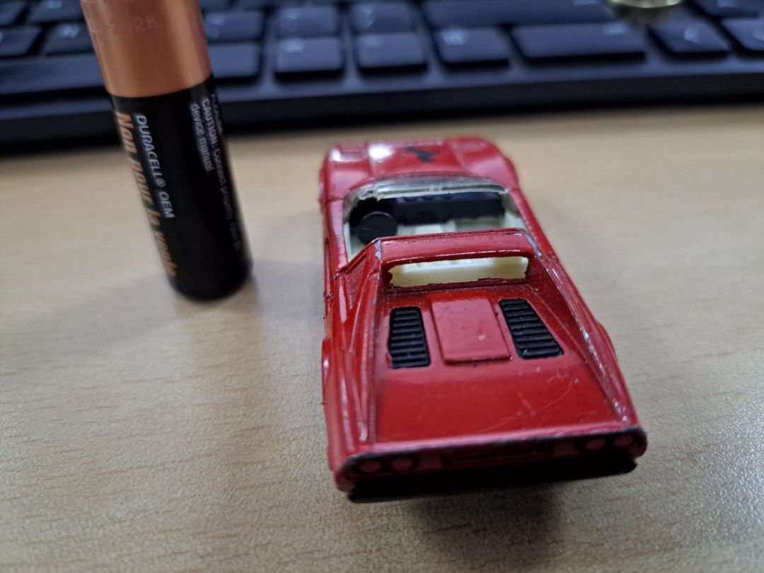 Vintage Corgi Ferrari 308 GTS Red Die Cast Toy Car Vehicle Made in Gt ...