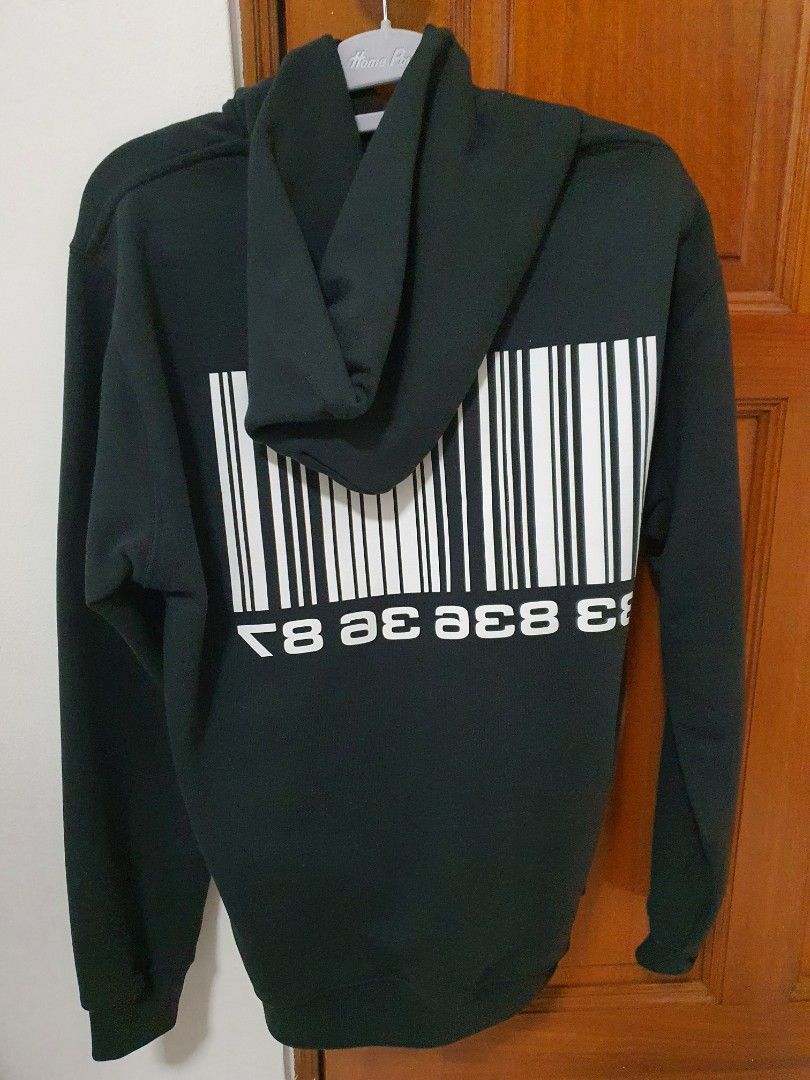 VTMNTS Black Barcode Hoodie, Men's Fashion, Coats, Jackets and ...